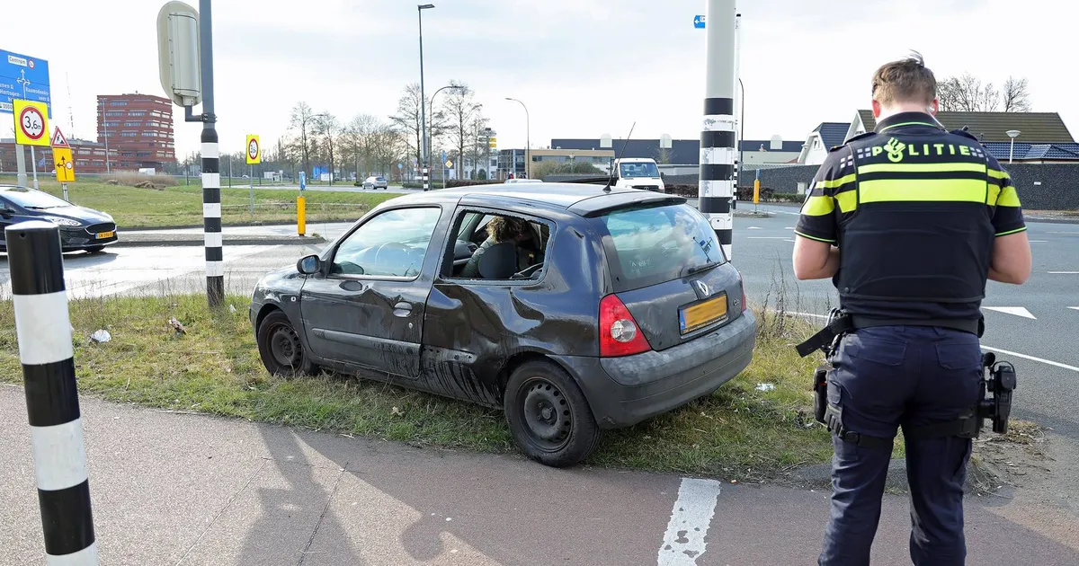 Bestuurder onder invloed van drugs verliest macht over stuur op A59 en ...