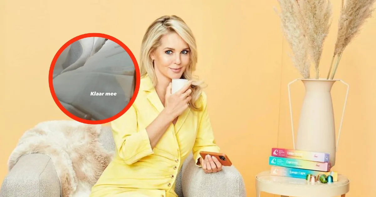 Foto: Chantal Janzen scheldt erop los na flinke wasbeurt