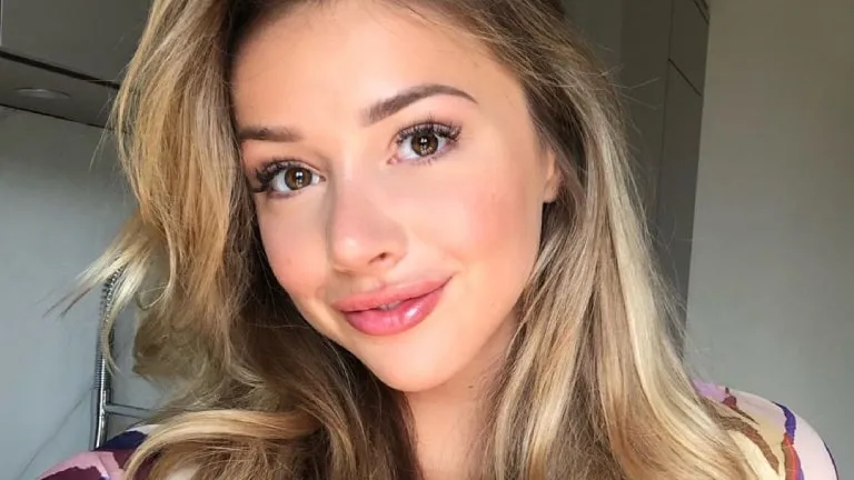 Emma Heesters schittert op 'eerste festival van Nederland'