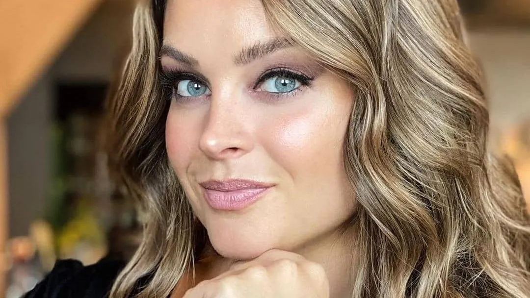 Miljuschka Witzenhausen zet de bloemetjes buiten en kan haar troeven nauwelijks in bedwang houden