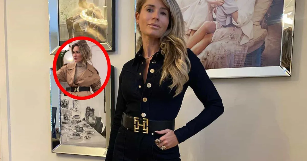 Foto: Nikkie Plessen gooit benen open op barkrukje