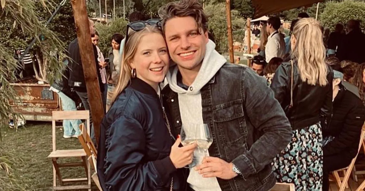 Vriend van Noa Vahle deelt mooie privékiekjes van de blonde presentatrice