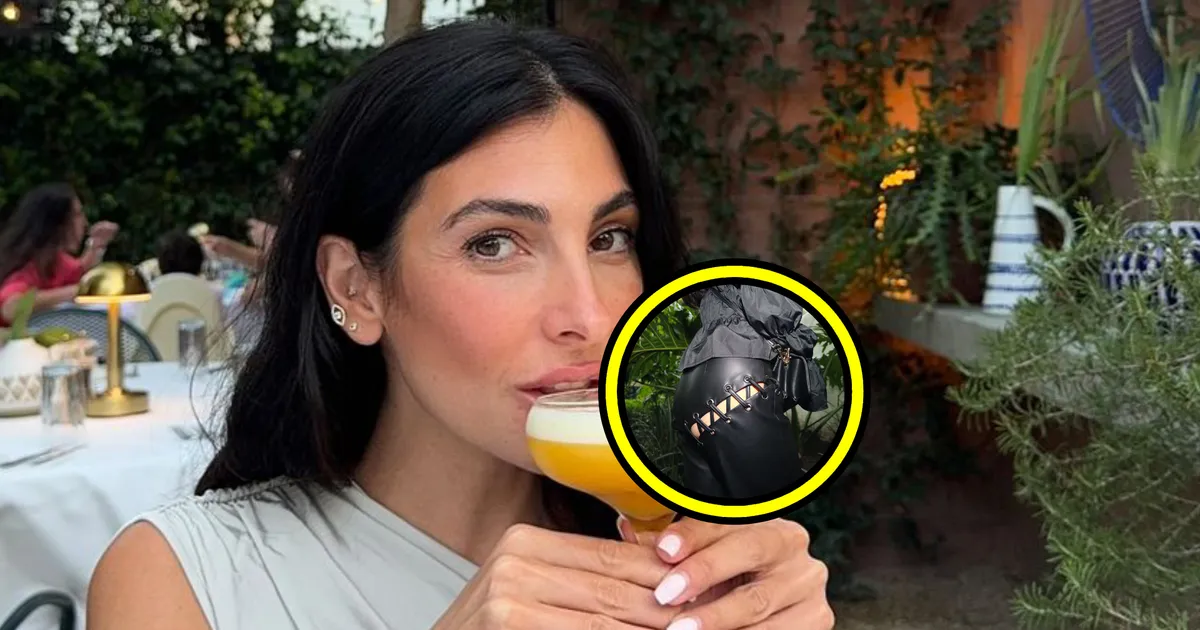 Anna Nooshin heeft enorme scheur in haar broek op zeer onhandige plek ...