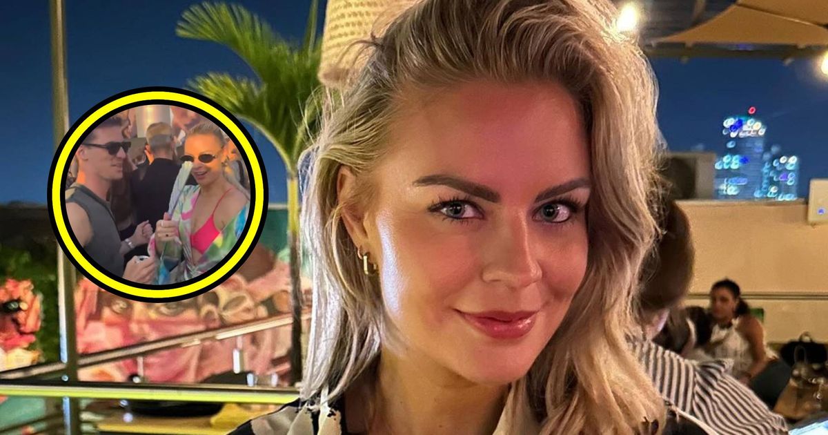 Schaars geklede nieuwslezeres Iris de Graaf laat zich helemaal gaan ...