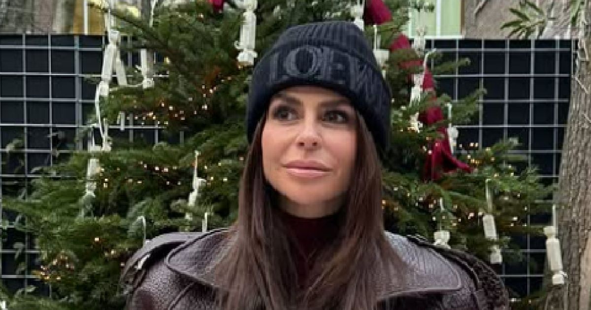 Olcay Gulsen heeft zich flink ingepakt voor het koude weer maar is haar ...