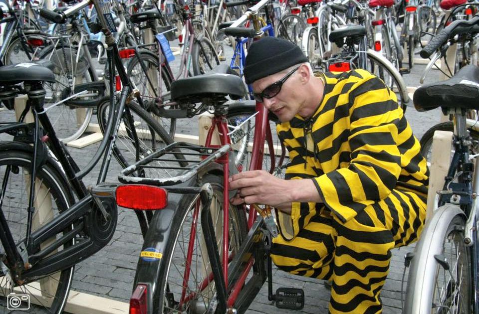 Jeugdige fietsendief op heterdaad betrapt