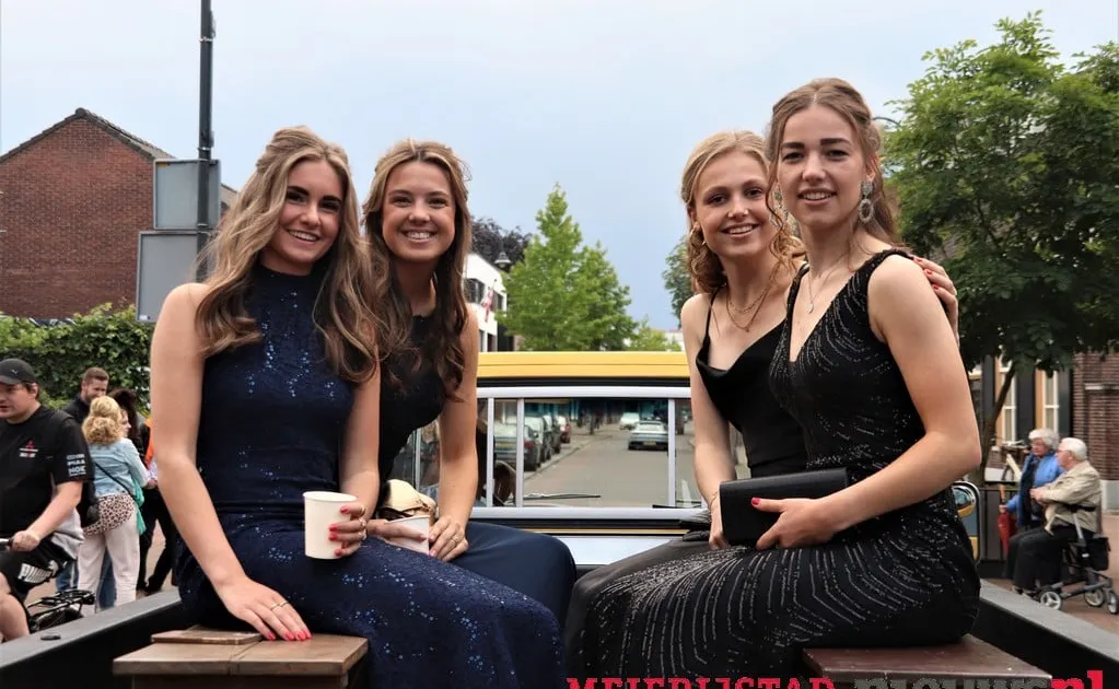 Veel pracht en praal bij gala eindexamenleerlingen Zwijsen College