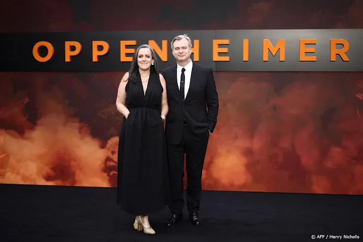 Christopher Nolan bij Robbert Dijkgraaf thuis voor Oppenheimer