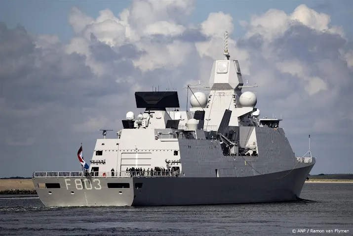 Marineschip Tromp doet mee aan missie in Rode Zee