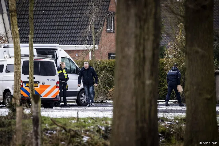 Politie onderzoekt relatie video's en geweldsincident Weiteveen