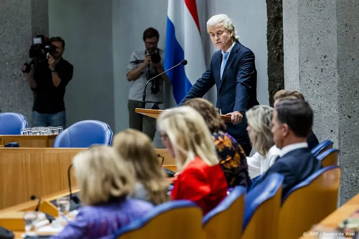 Wilders haalt uit naar asielbeleid van demissionair kabinet