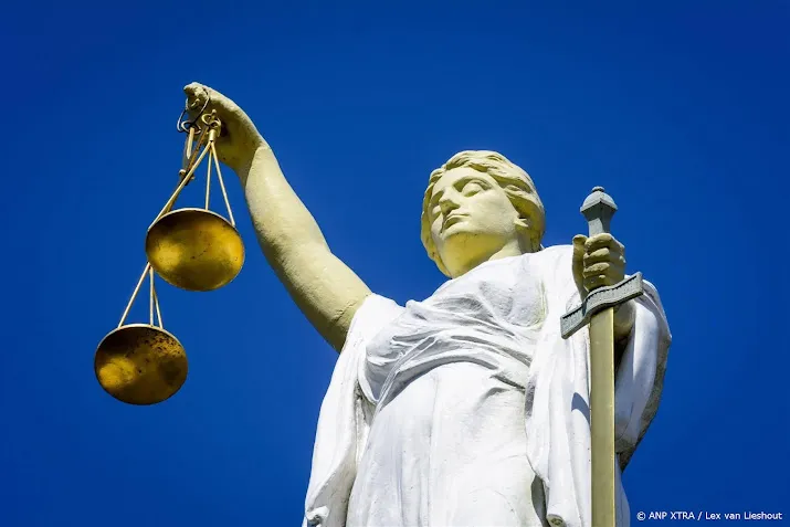 Vrouw bekent doden 9-jarige zoon, OM eist 12 jaar cel en tbs