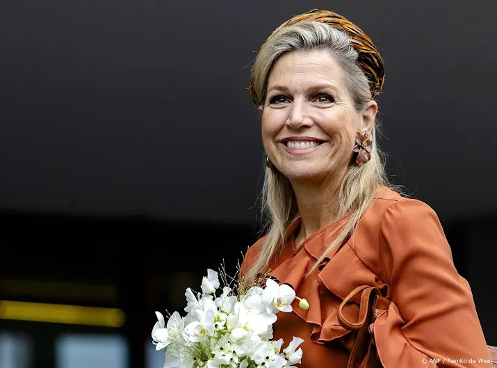 Máxima loopt dagje mee met inwoners van Klaaswaal