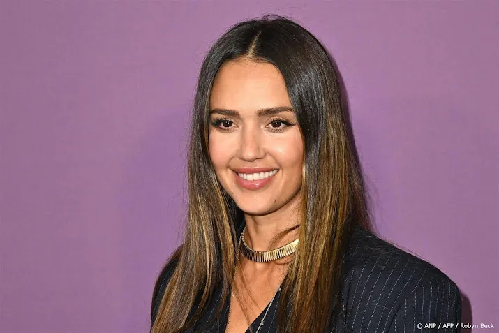 Jessica Alba toegevoegd aan cast van film over Maserati-broers