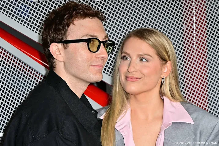 Meghan Trainor kan niet meer glimlachen door te veel botox