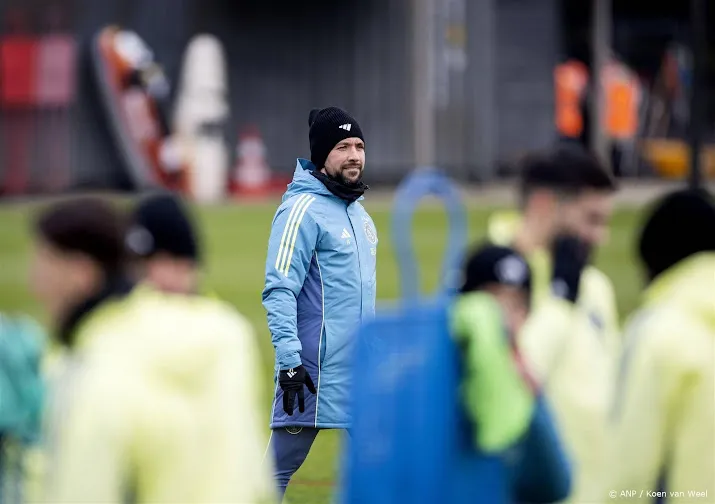 Ajax-coach ziet Europa League-duel met Riga als 'grote uitdaging'