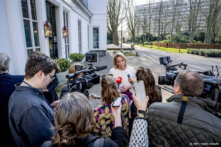Staatssecretaris wil plegers huiselijk geweld strenger aanpa