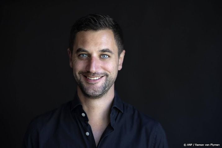 Victor Abeln gefopt in laatste bardienst First Dates