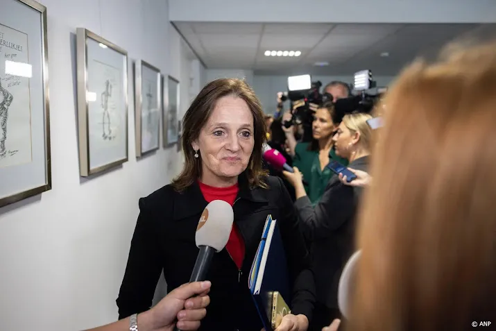 Van Vroonhoven over kabinetsval: onverantwoord