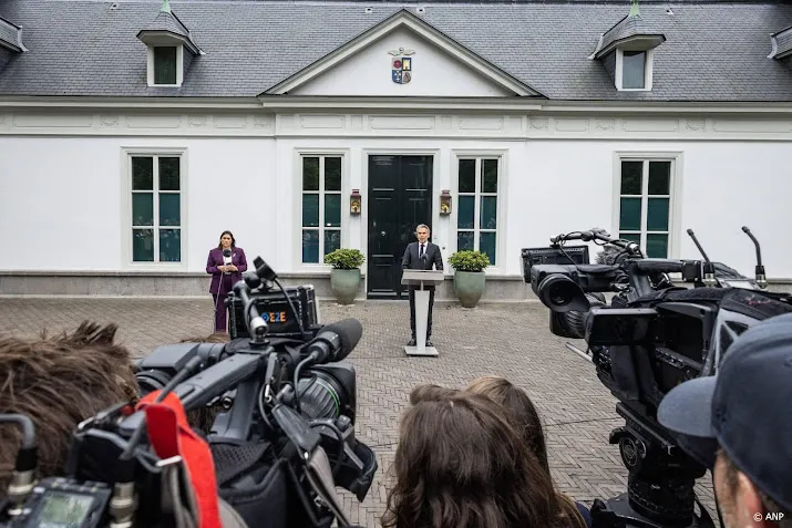 Schoof vindt val kabinet 'onnodig en onverantwoord'