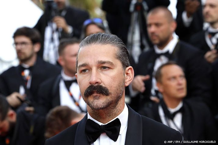 Shia LaBeouf schikt in mishandelingszaak met ex