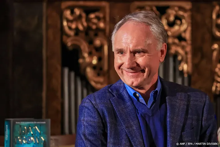 Schrijver Dan Brown verloofd met Nederlandse
