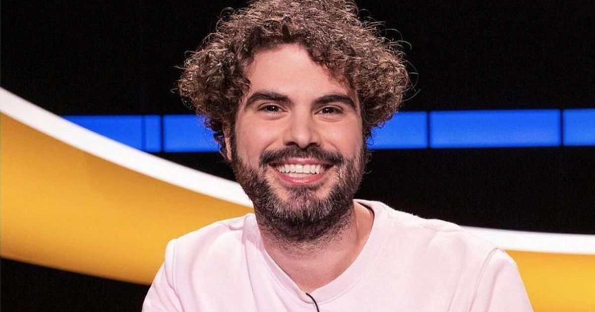 VRT-nieuwsanker Riadh Bahri ziet er plots compleet anders uit: "De ...
