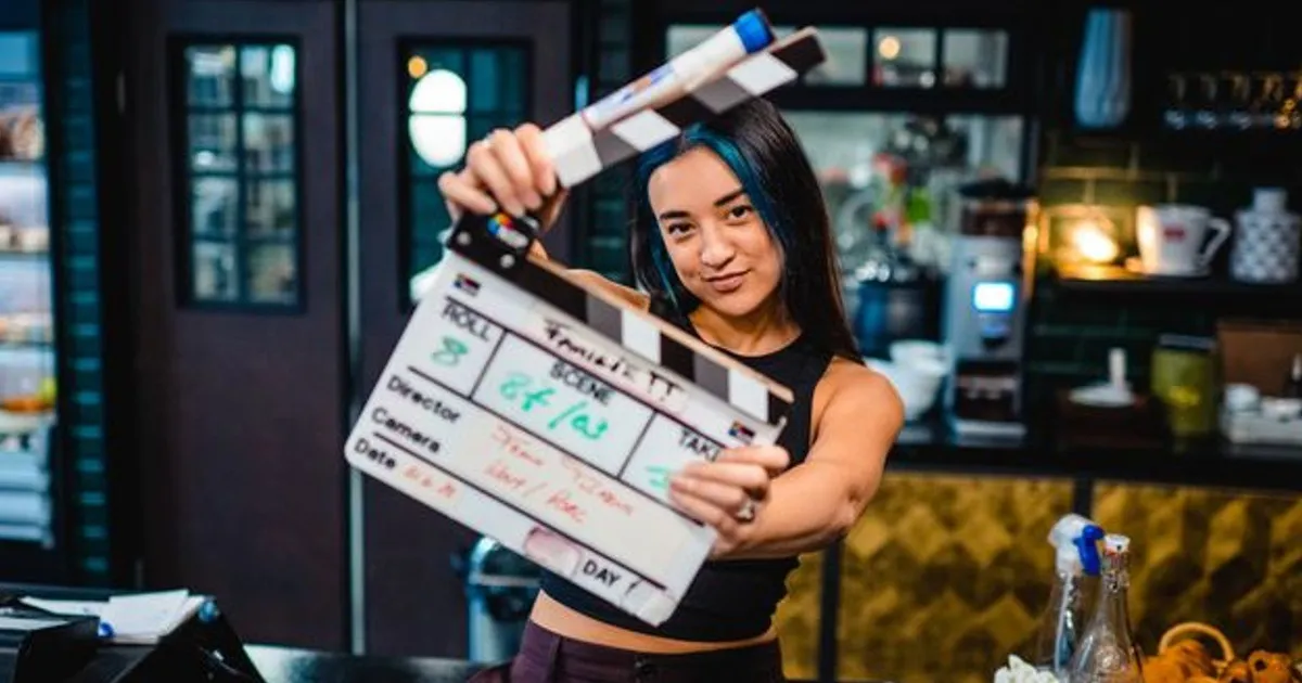 Karen Damen doet verrassende ontdekking over nieuw 'Familie'-gezicht ...