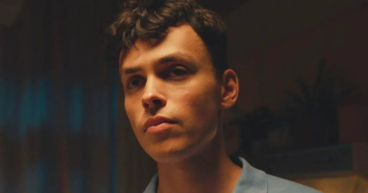 '2DEZIT'-acteur Nathan Bouts zopas papa geworden op zijn 25e: "Wat een ...