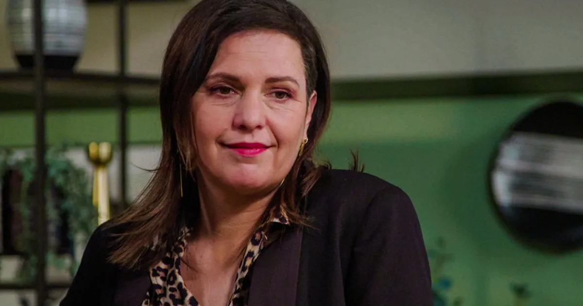 Gaat Mieke weg uit ‘Familie’? Caroline Maes onthult per ongeluk meer