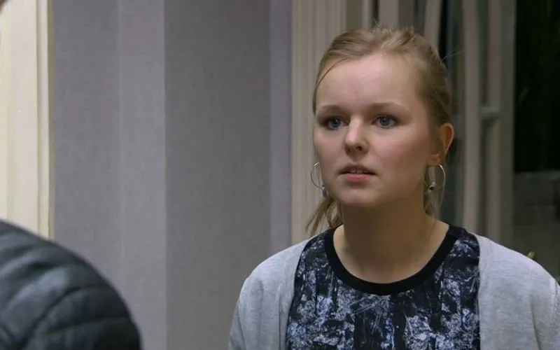 ‘Thuis’-actrice Elise Roels doet pijnlijke onthulling: “Daarom ben ik ...