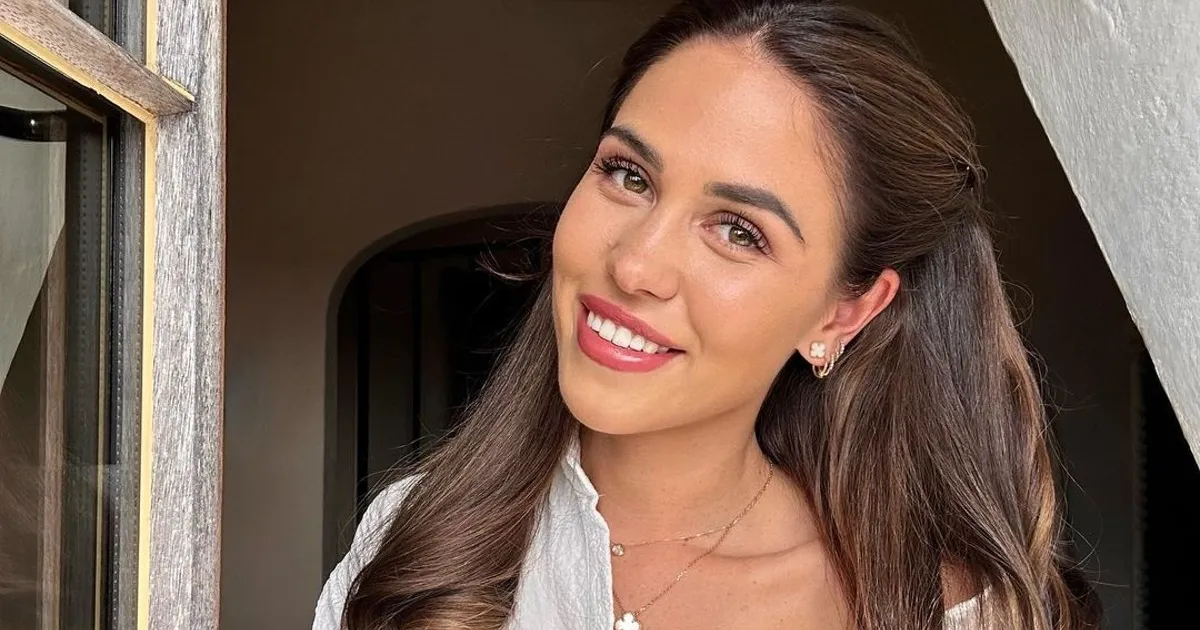 "Pfieuw!": Sarah Puttemans maakt het bloedheet met sexy bikinifoto's