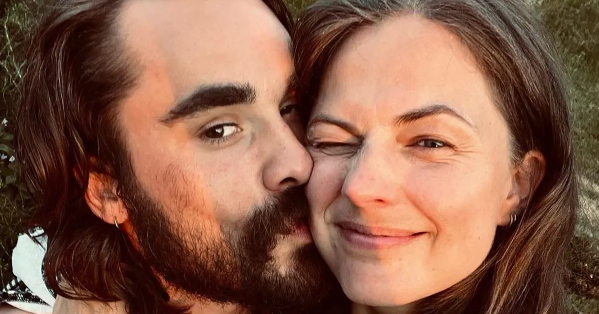 "Wauw, zo knap!": Boris Van Severen overladen met reacties nadat hij ...