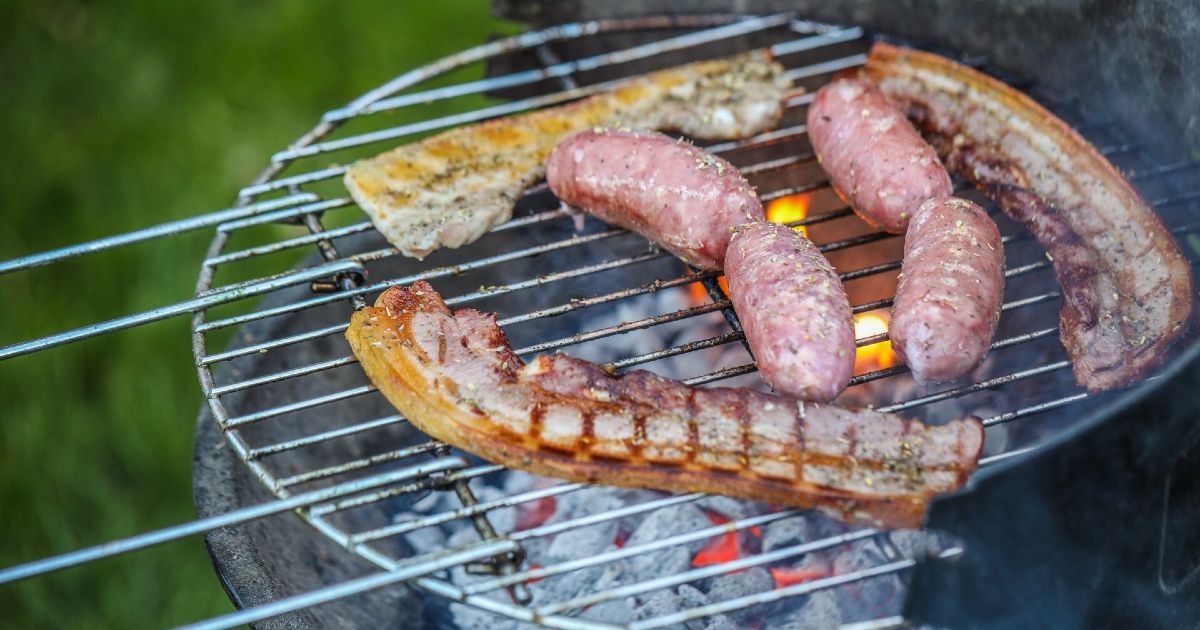 Grillmaster geeft ultieme tip om BBQ-rooster schoon te maken: "Veel ...