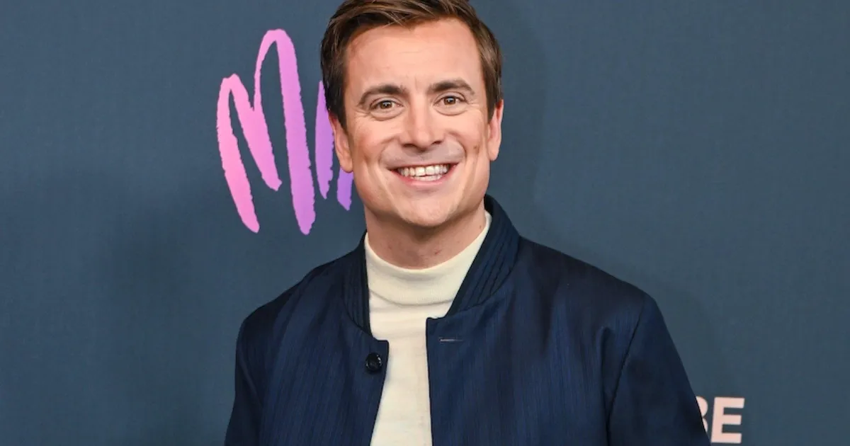 Niels Destadsbader legt uit hoe hij en danseres Gil een koppel zijn ...