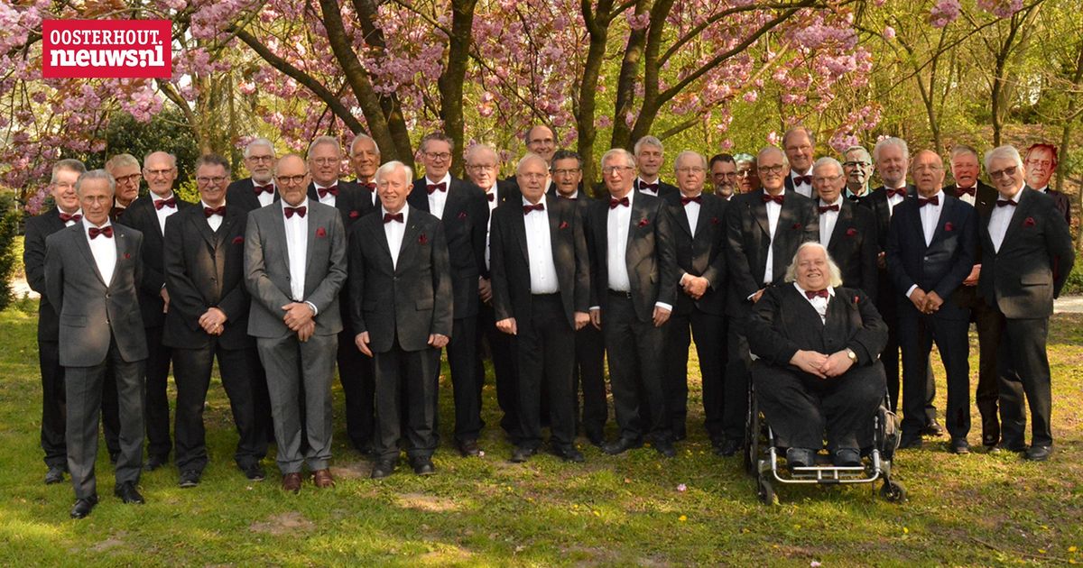 Binnenstad vol met koren en straattheater tijdens KOM