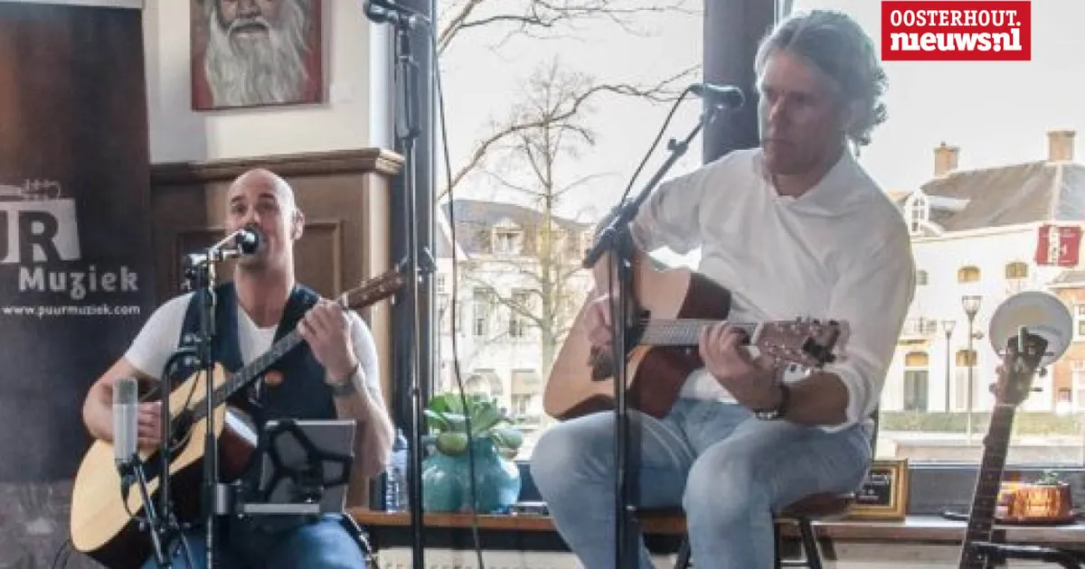 Zondagmiddagconcert duo Puur Muziek op het Hatsiekedeeplein