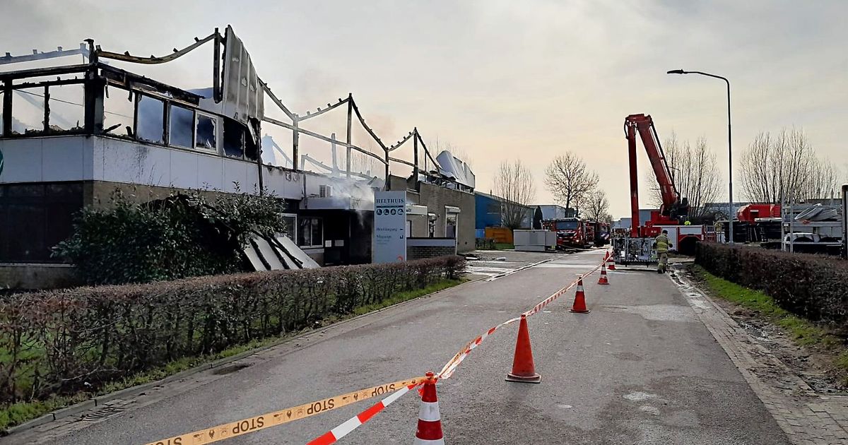 Grote brand Poort van Midden Nederland legt Heteren lam