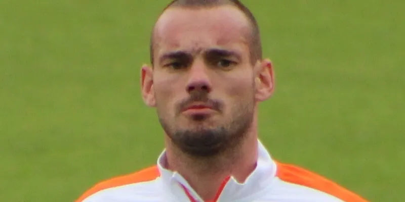 Wesley Sneijder reageert op geruchten met Jaimie Vaes