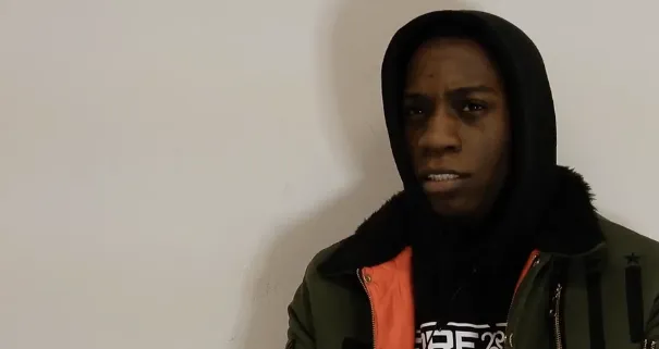 Ta Joela laat een stukje van zijn eerste eigen track horen!