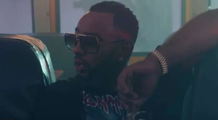 Rico Recklezz vertelt waarom hij bijna alle rappers uit Chicaco heeft ...