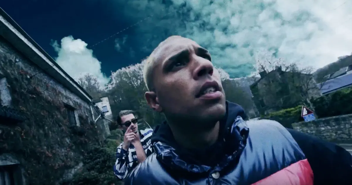 Video: Bizzey - Doe Je Dans ft. Adje, Jozo & YOUNGBAEKANSIE (prod. Yung ...
