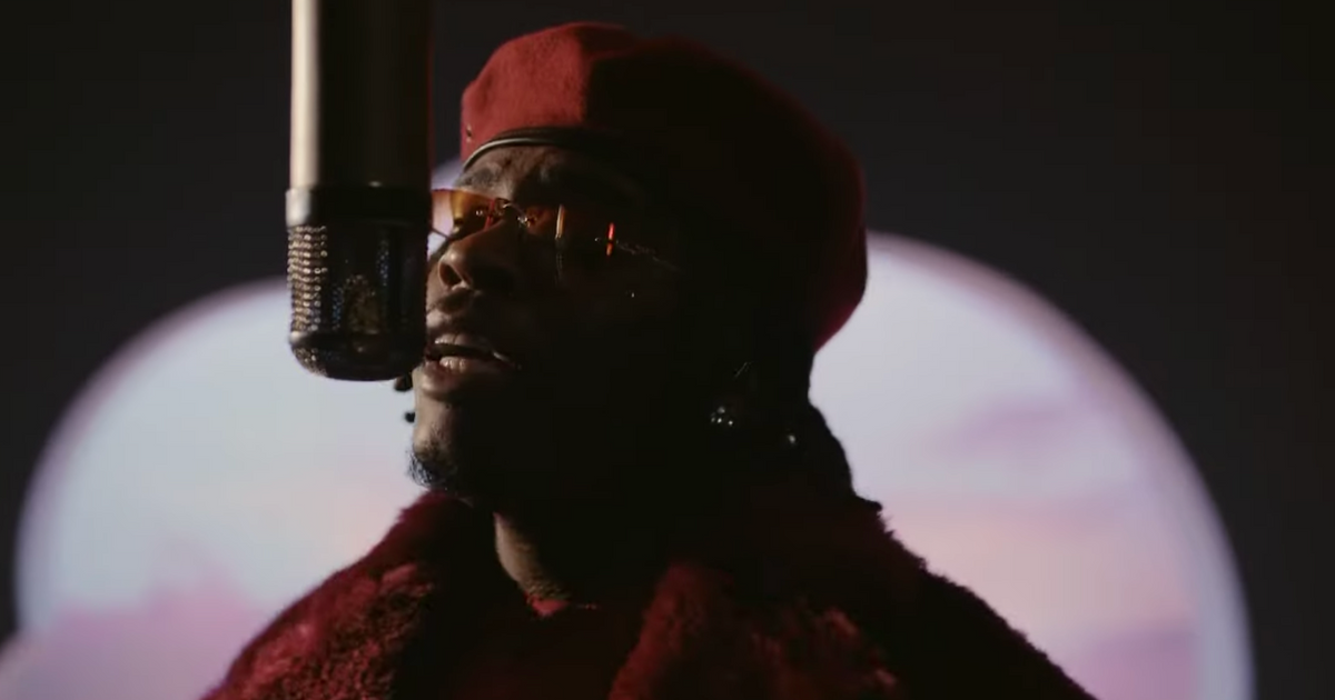 Gunna legt uit wat Pushing P betekent en doet 'die alone' live bij The ...