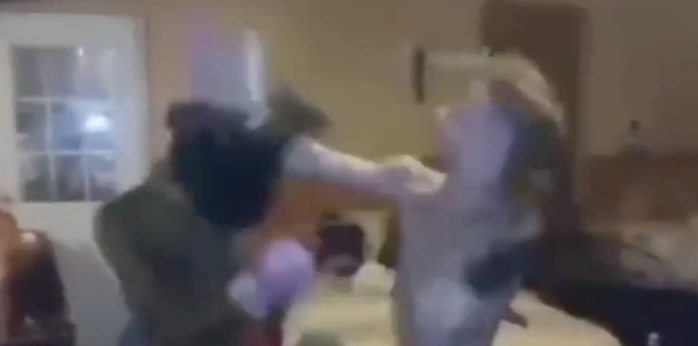 Gevecht tussen broers eindigt in KO en gebroken arm