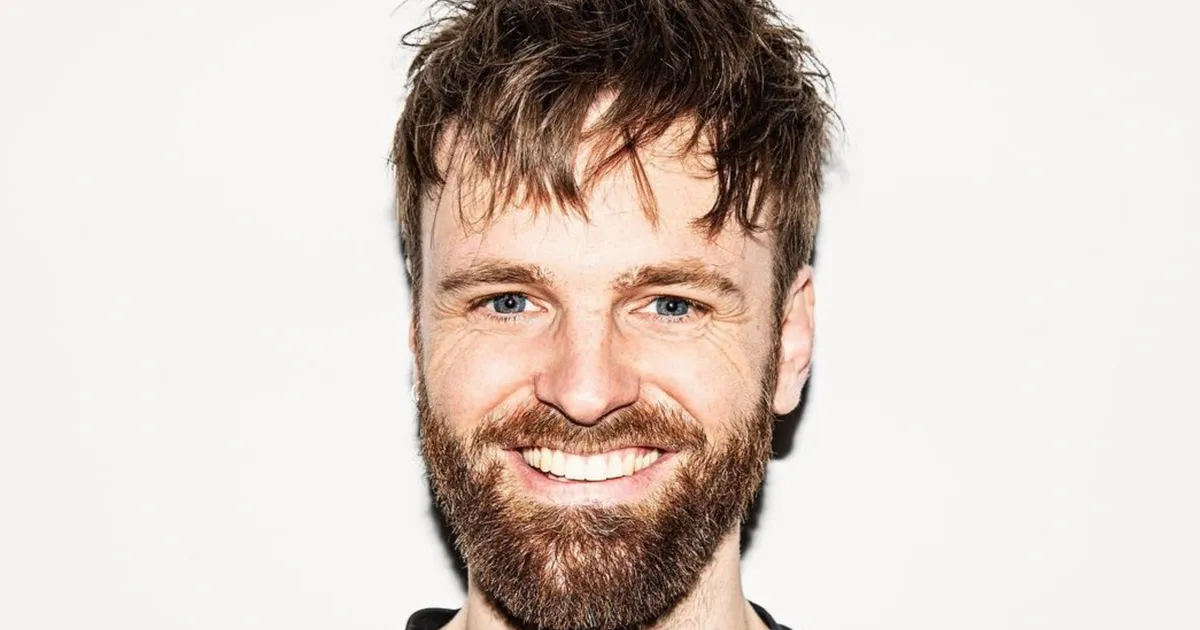 BOOS-presentator Tim Hofman ontsnapt aan de dood nadat gewapende man ...