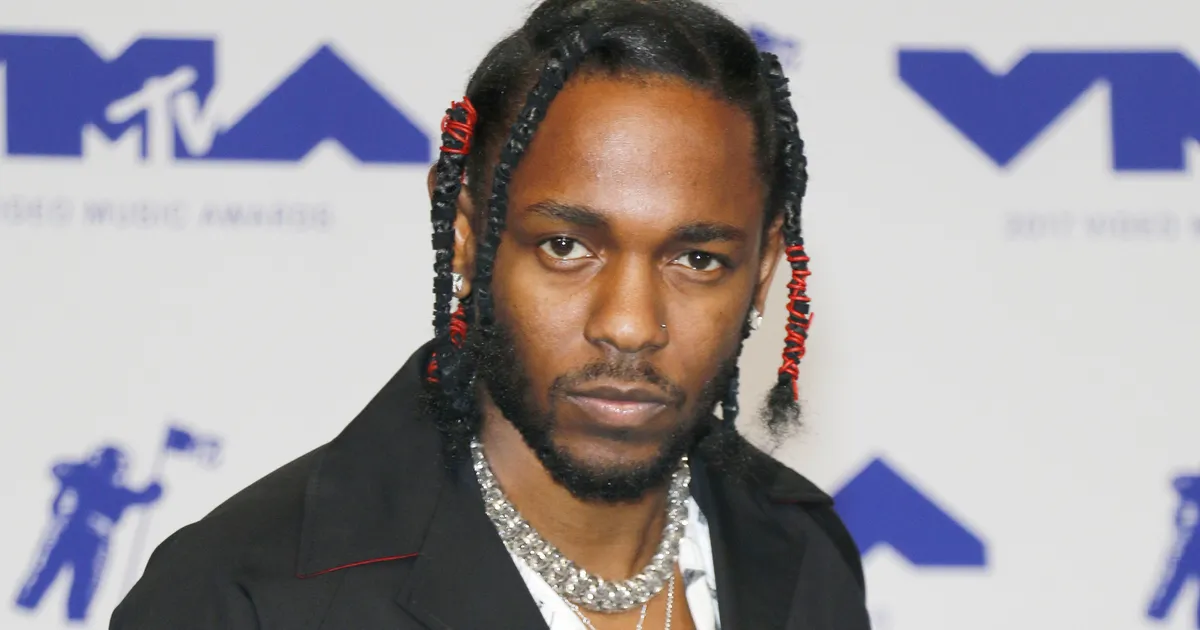 Kendrick Lamar verbreekt de stilte en dropt disstrack aan het adres van ...