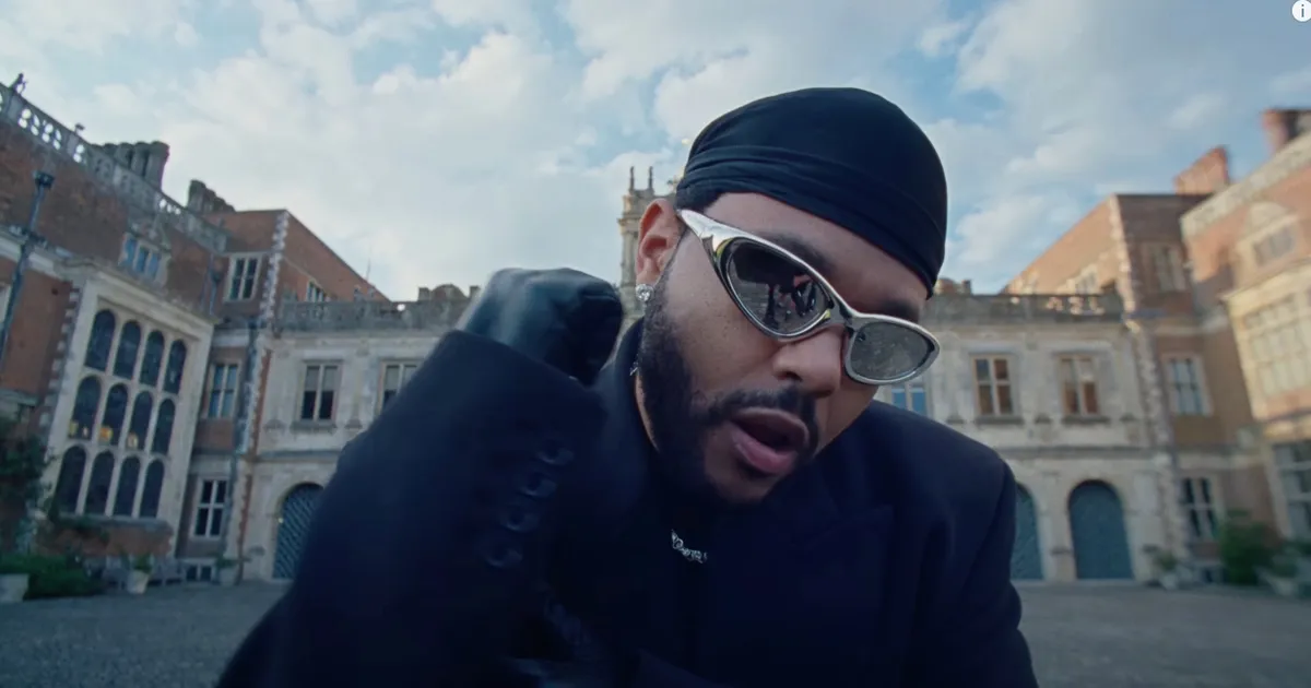 The Weeknd interviewt zijn 10-jarige ‘inner child’ met behulp van AI