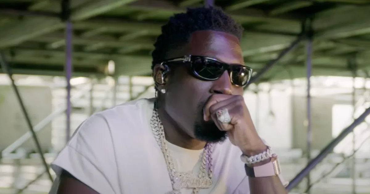 Publieke omroep kondigt serie over Frenna aan en deelt de eerste beelden