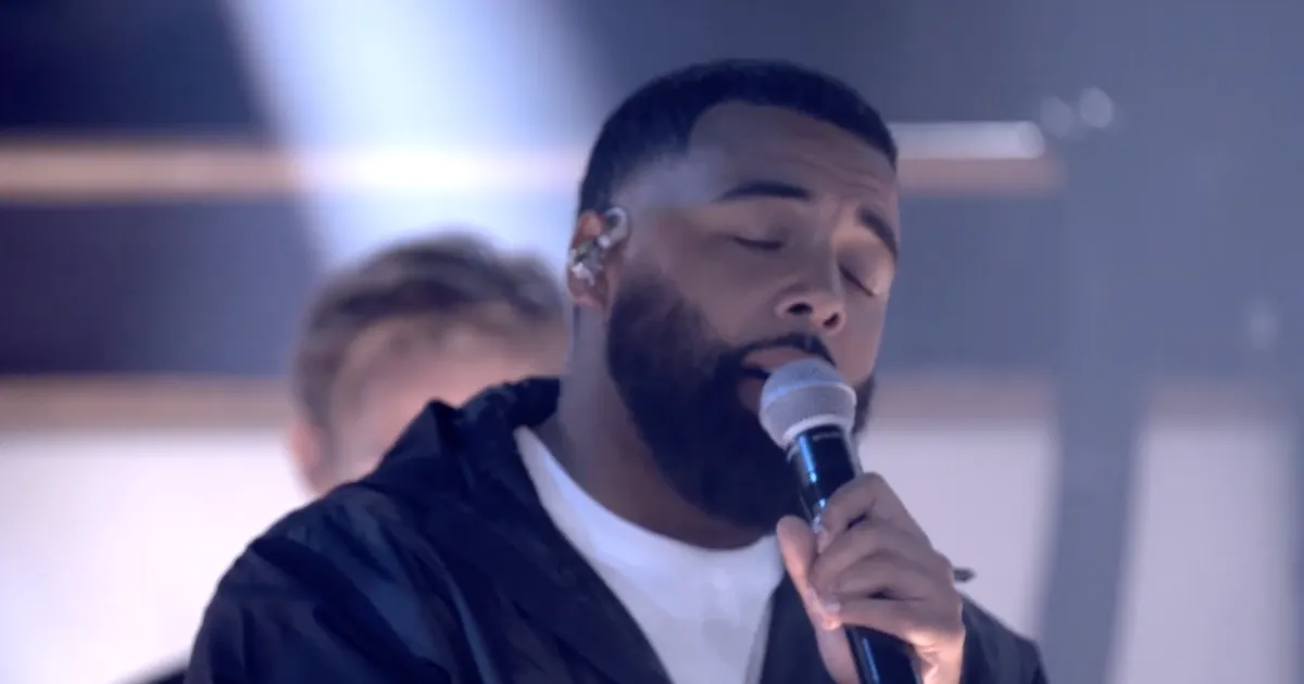 Sef hekelt de manier waarop er op rap neer gekeken wordt en neemt Mula ...