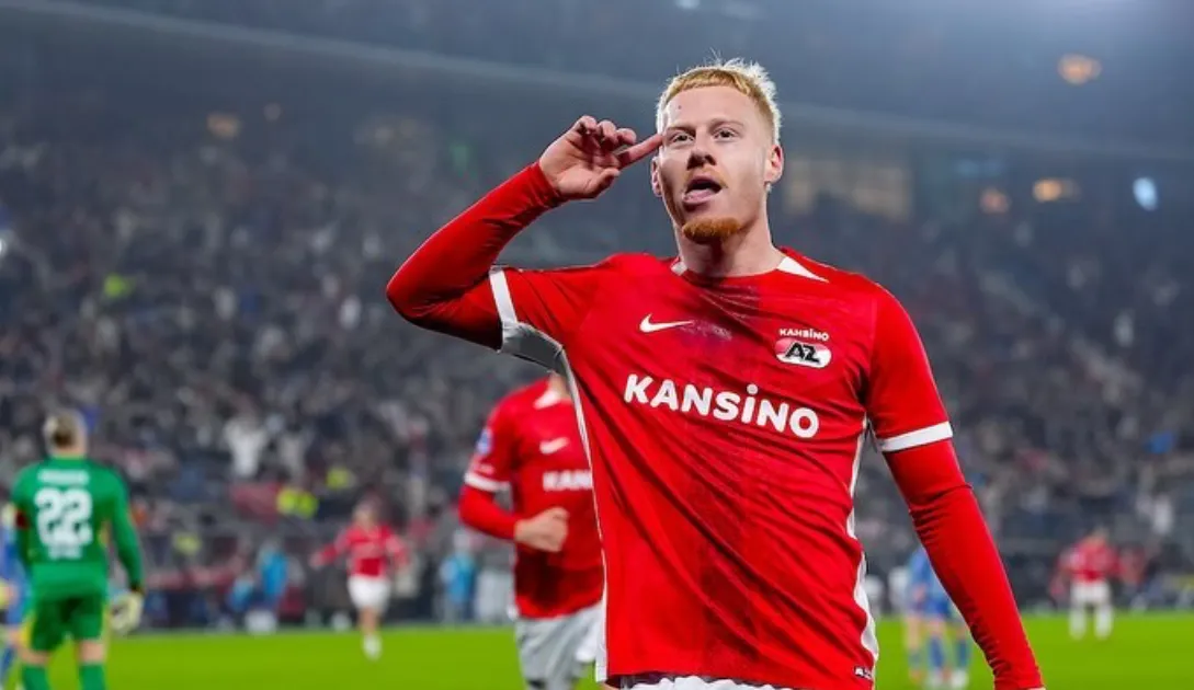 AZ-speler hint naar langverwachte comeback met knipoog naar Quincy Promes